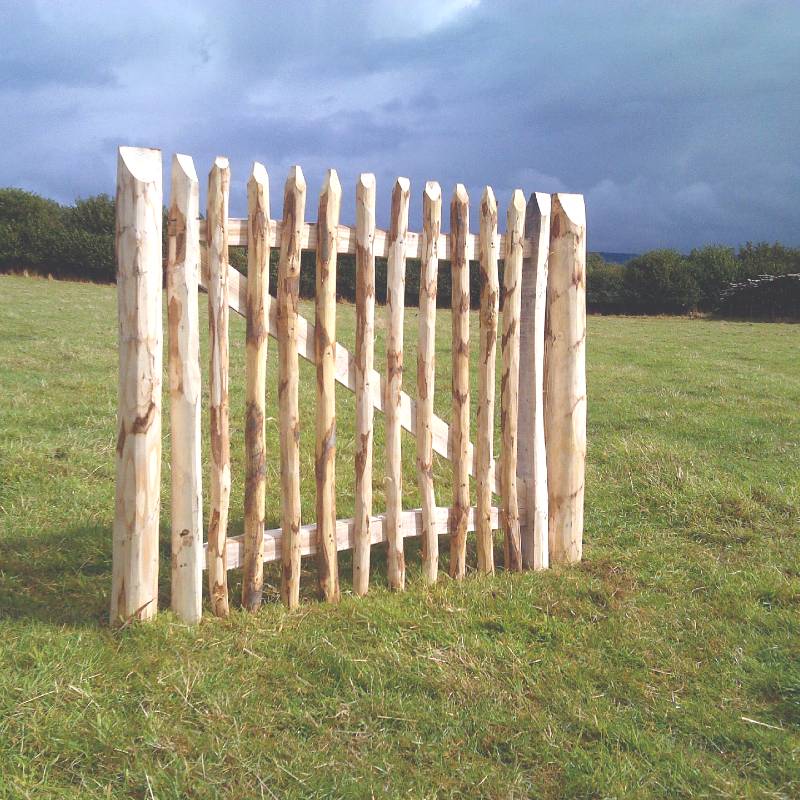 Rustic Chestnut Palisade Gate Kit | 850mm | 1.5m | 1235